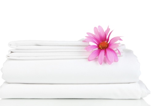Pillowcase Buyer's Guide: Materials, Thread Count, and More